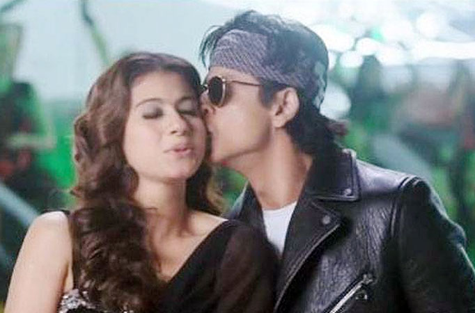 Srk Kajols Kiss Goes Viral